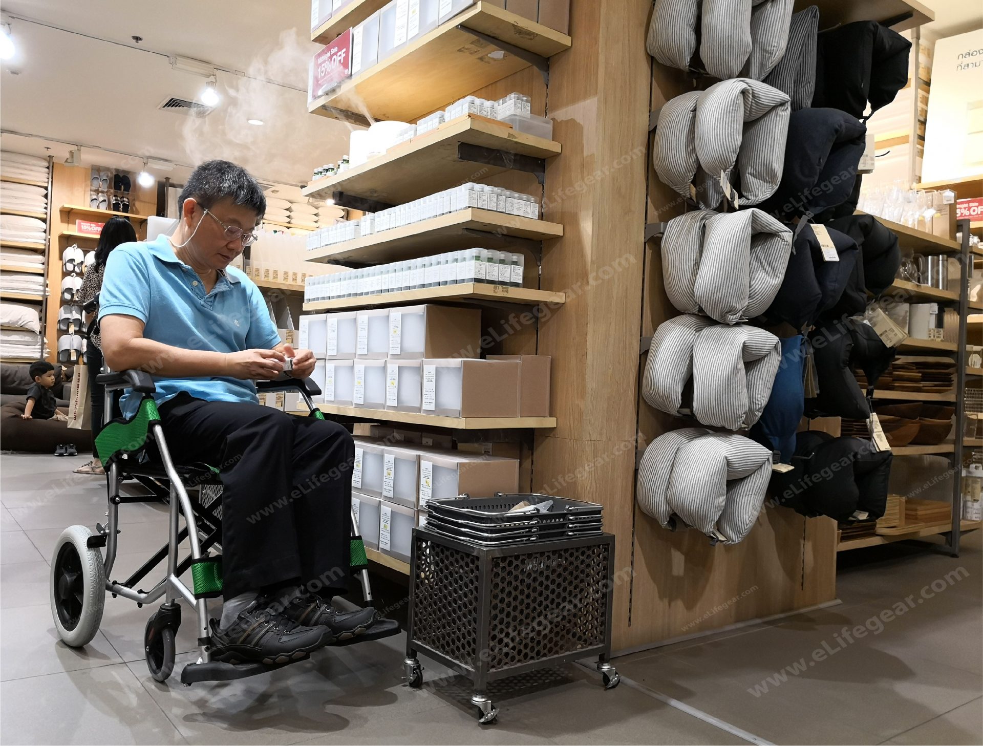 EW-112 | วีลแชร์ เบาเพียง 9Kg นั่งสบาย อลูมิเนียม แข็งแรง เบาะกว้าง ...